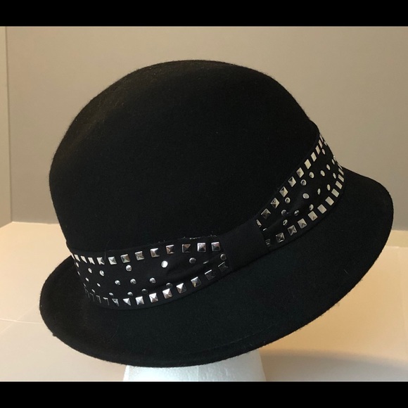 Magid | Accessories | Magid Fedora Hat Black Silver Tone Studded Band ...